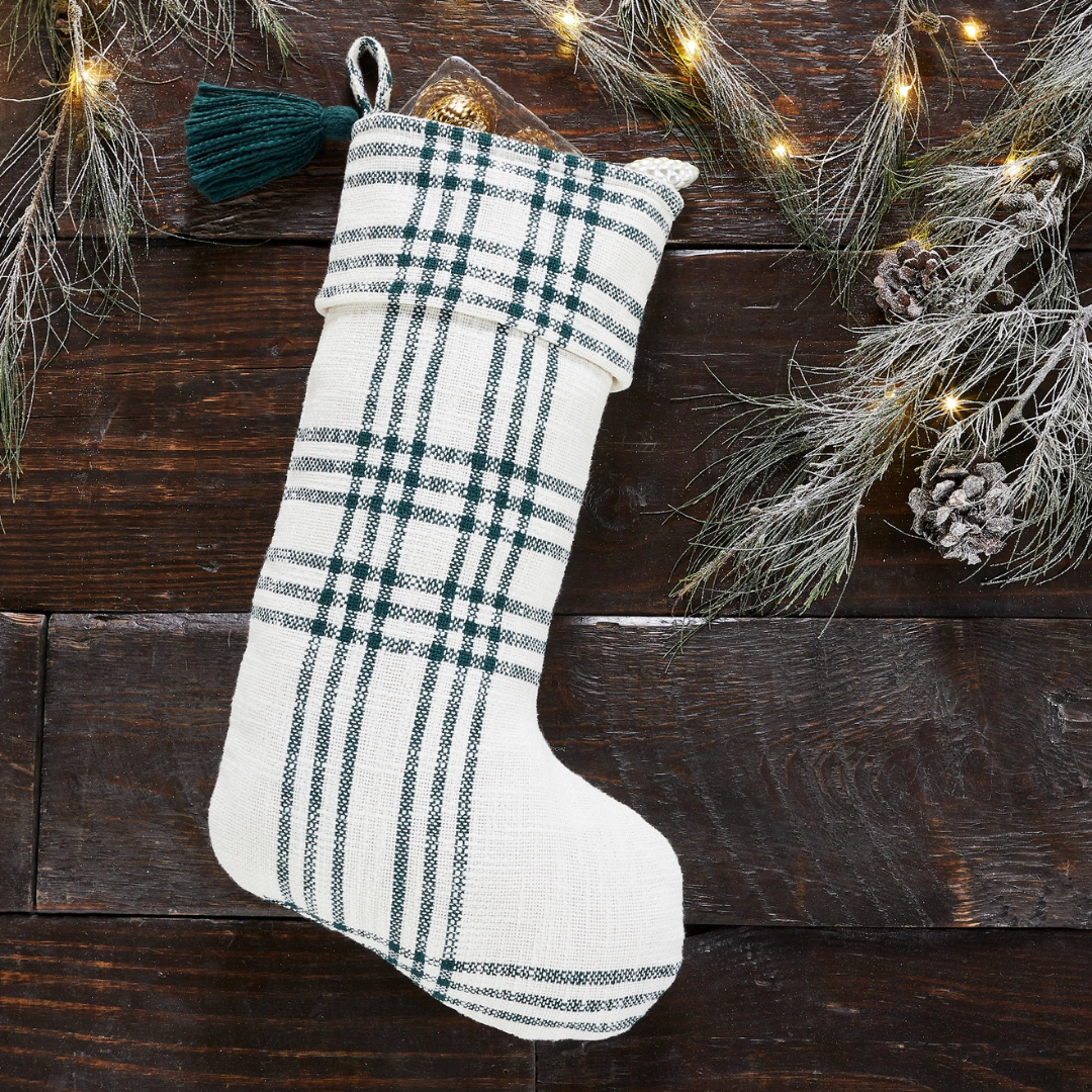Pine Grove Green Plaid Stocking – Bast Brothers Garden Center